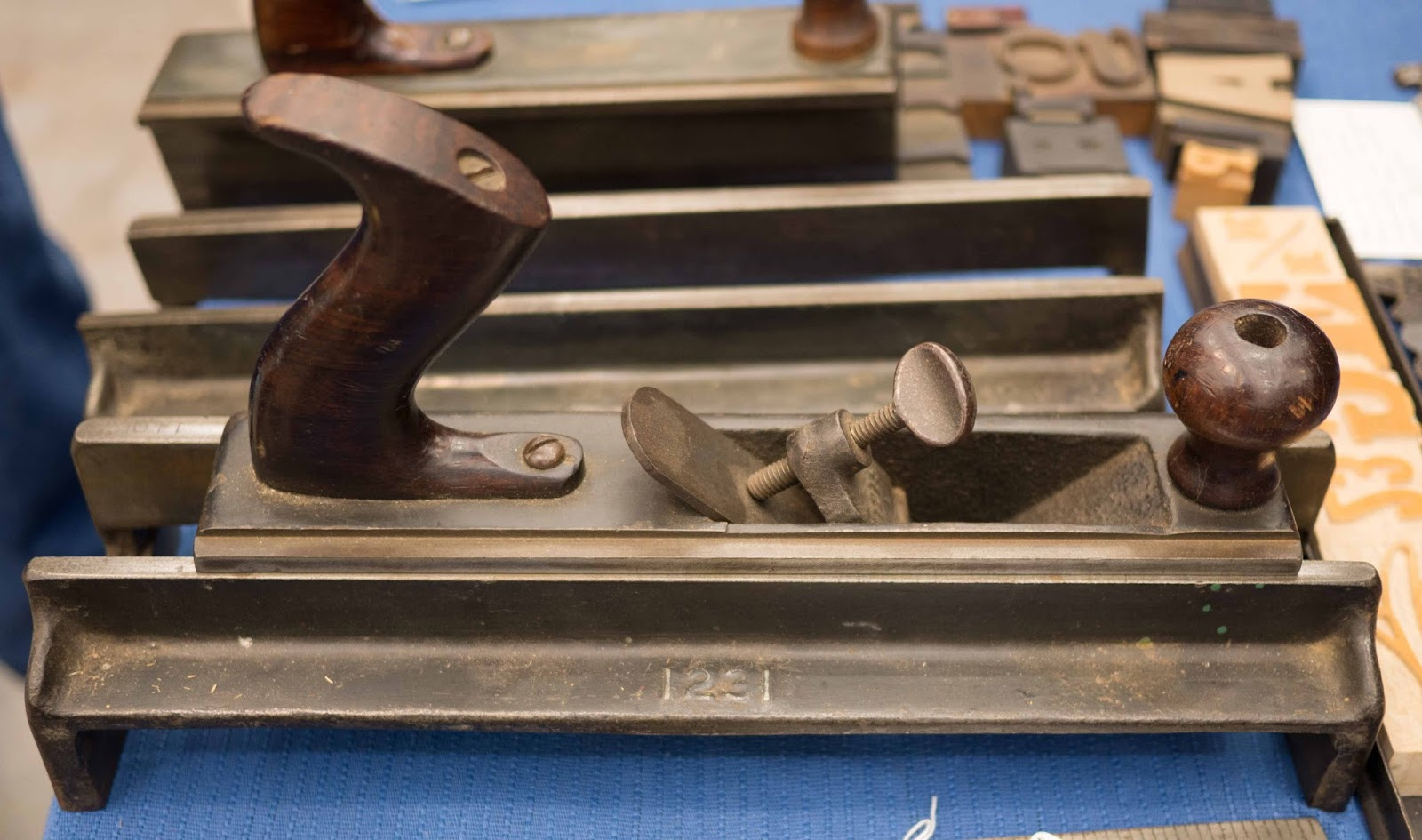 Can anyone identify these from this bad picture - Hand Tools - The ...