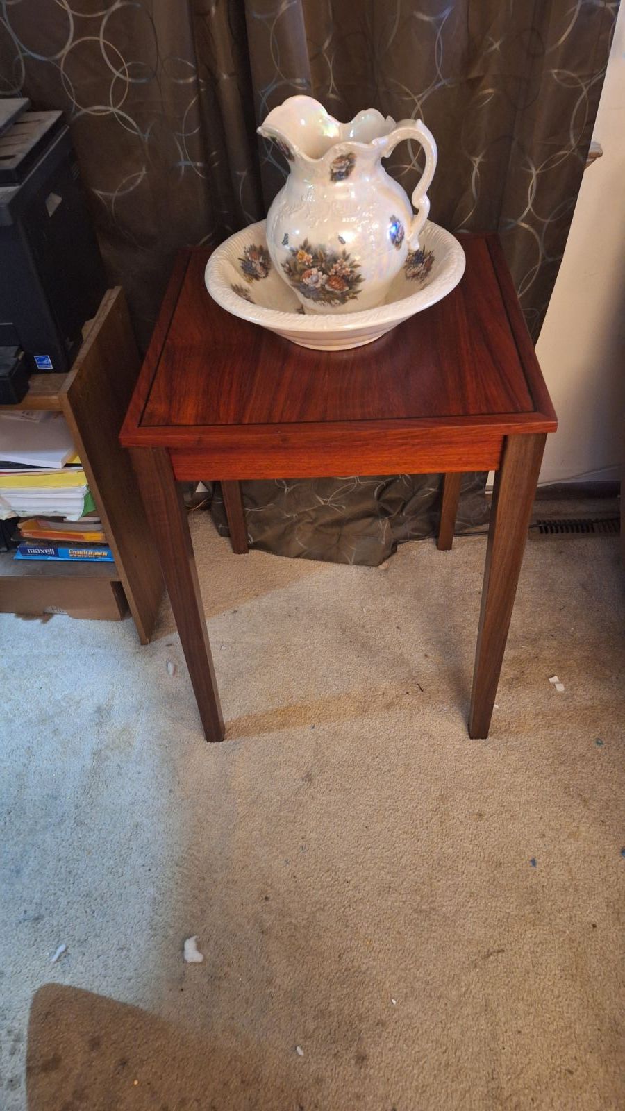 Display table - General Woodworking - The Patriot Woodworker